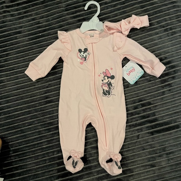 Disney | One Pieces | Minnie Mouse Baby Girl Onesie Set | Poshmark